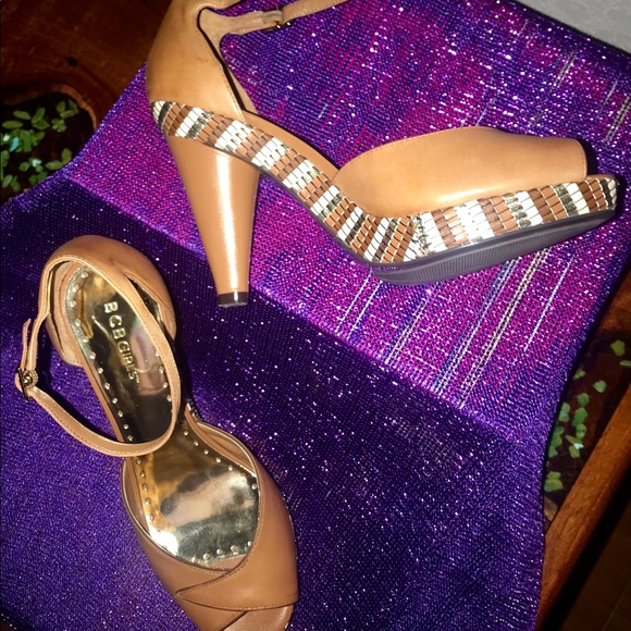 BCBGirls | Shoes | Bcb Ladies Size 9 Shoe | Poshmark